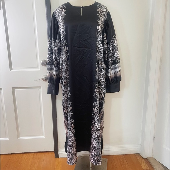 Ashro | Dresses | Ashro Oversized Black White Paisley Print Boho Kaftan ...